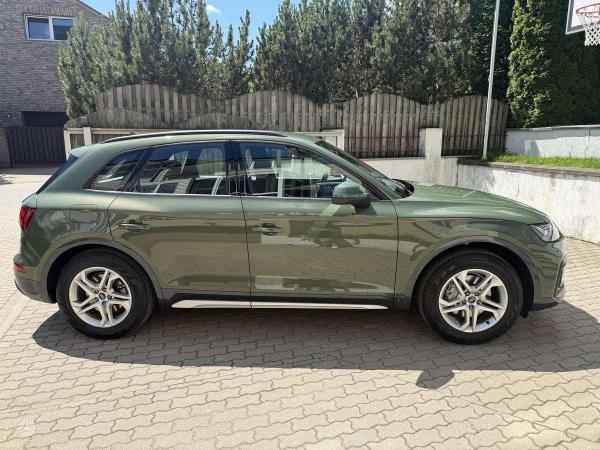 Зеленый Ауди Ку 5 2025 в Вильнюс, объемом двигателя 1.97 л и пробегом 16 тыс. км за 39500 €, фото 2 на AUTOMOTO.COM.LV