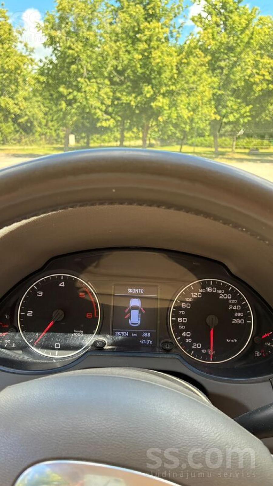 Grey Audi Q5 2008 in Tukums, with an engine capacity of 2.00 L and mileage of 288 thousand km for 7500 €, photo 9 on AUTOMOTO.COM.LV