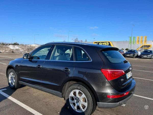 Grey Audi Q5 2008 in Panevezys, with an engine capacity of 2.97 L and mileage of 301 thousand km for 8700 €, photo 3 on AUTOMOTO.COM.LV