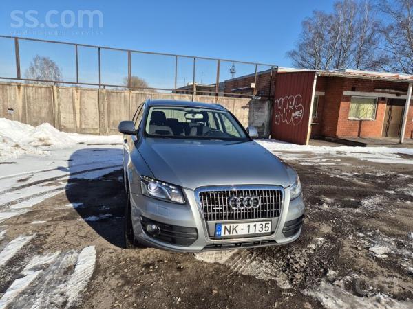 Pelēks Audi Q5 2009 Rīga, ar dzinēja tilpumu 2.00 L un nobraukumu 238 tūkst. km par 8500 €, foto 2 vietnē AUTOMOTO.COM.LV