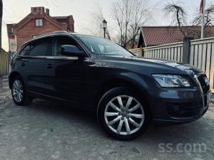 Grey Audi Q5 2009 in Cesis, with an engine capacity of 3.00 L and mileage of 0 thousand km for 8990 €, photo 2 on AUTOMOTO.COM.LV