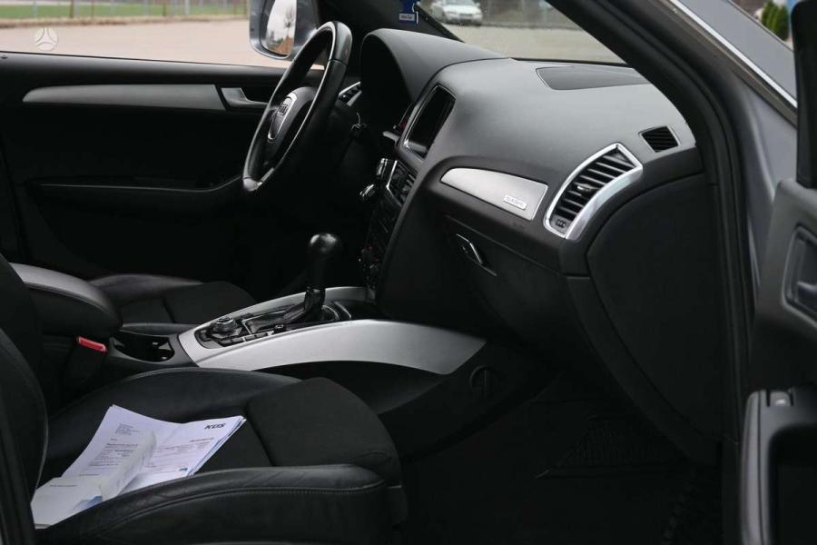Pelēks Audi Q5 2009 Kretinga, ar dzinēja tilpumu 2.97 L un nobraukumu 292 tūkst. km par 9799 €, foto 25 vietnē AUTOMOTO.COM.LV