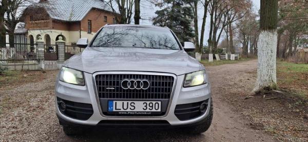 Pelēks Audi Q5 2009 Kauņa, ar dzinēja tilpumu 1.97 L un nobraukumu 398 tūkst. km par 8900 €, foto 2 vietnē AUTOMOTO.COM.LV