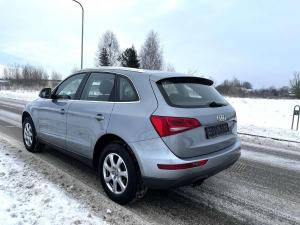 Grey Audi Q5 2009 in Ukmerge, with an engine capacity of 1.97 L and mileage of 219 thousand km for 7950 €, photo 6 on AUTOMOTO.COM.LV