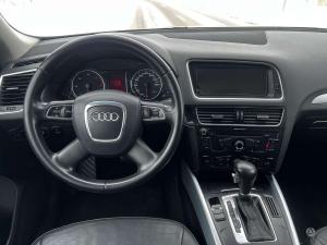 Grey Audi Q5 2009 in Ukmerge, with an engine capacity of 1.97 L and mileage of 219 thousand km for 7950 €, photo 11 on AUTOMOTO.COM.LV