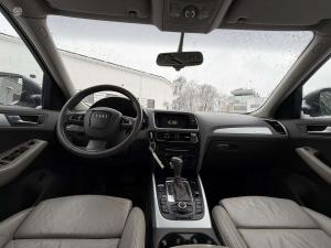 Grey Audi Q5 2009 in Kaunas, with an engine capacity of 1.97 L and mileage of 373 thousand km for 7950 €, photo 5 on AUTOMOTO.COM.LV