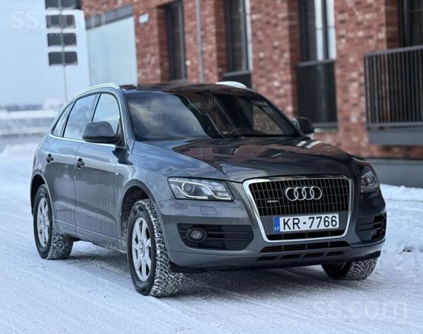 Grey Audi Q5 2009 in Riga, with an engine capacity of 2.00 L and mileage of 312 thousand km for 10000 €, photo 3 on AUTOMOTO.COM.LV