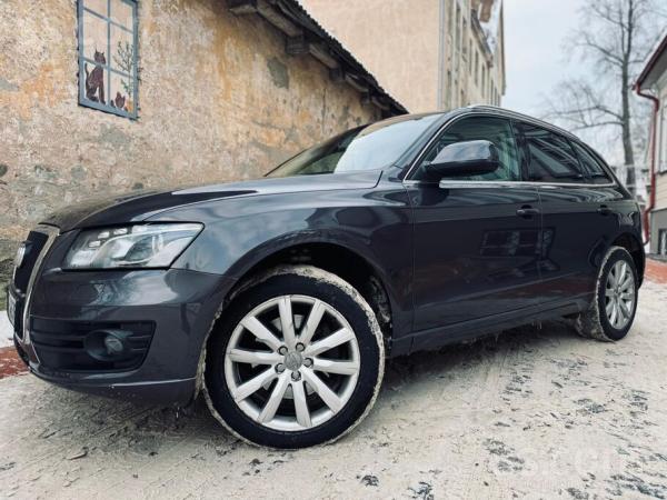 Grey Audi Q5 2009 in Cesis, with an engine capacity of 3.00 L and mileage of 0 thousand km for 8500 €, photo 4 on AUTOMOTO.COM.LV