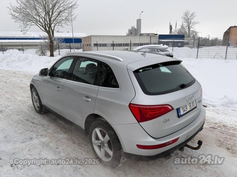 Pelēks Audi Q5 2009 Tallina, ar dzinēja tilpumu 3.00 L un nobraukumu 301 tūkst. km par 5999 €, foto 6 vietnē AUTOMOTO.COM.LV