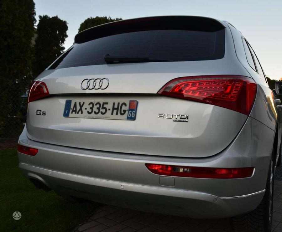 Grey Audi Q5 2009 in Kaunas, with an engine capacity of 2.00 L and mileage of 235 thousand km for 8950 €, photo 7 on AUTOMOTO.COM.LV