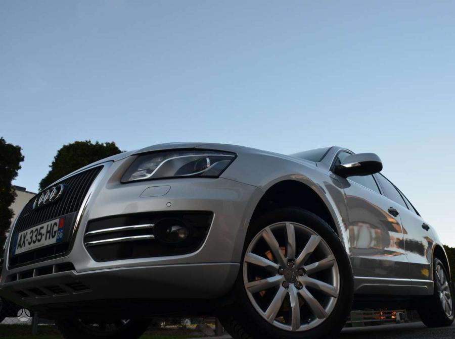 Grey Audi Q5 2009 in Kaunas, with an engine capacity of 2.00 L and mileage of 235 thousand km for 8950 €, photo 19 on AUTOMOTO.COM.LV