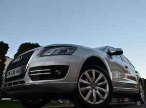 Grey Audi Q5 2009 in Kaunas, with an engine capacity of 2.00 L and mileage of 235 thousand km for 8950 €, photo 34 on AUTOMOTO.COM.LV