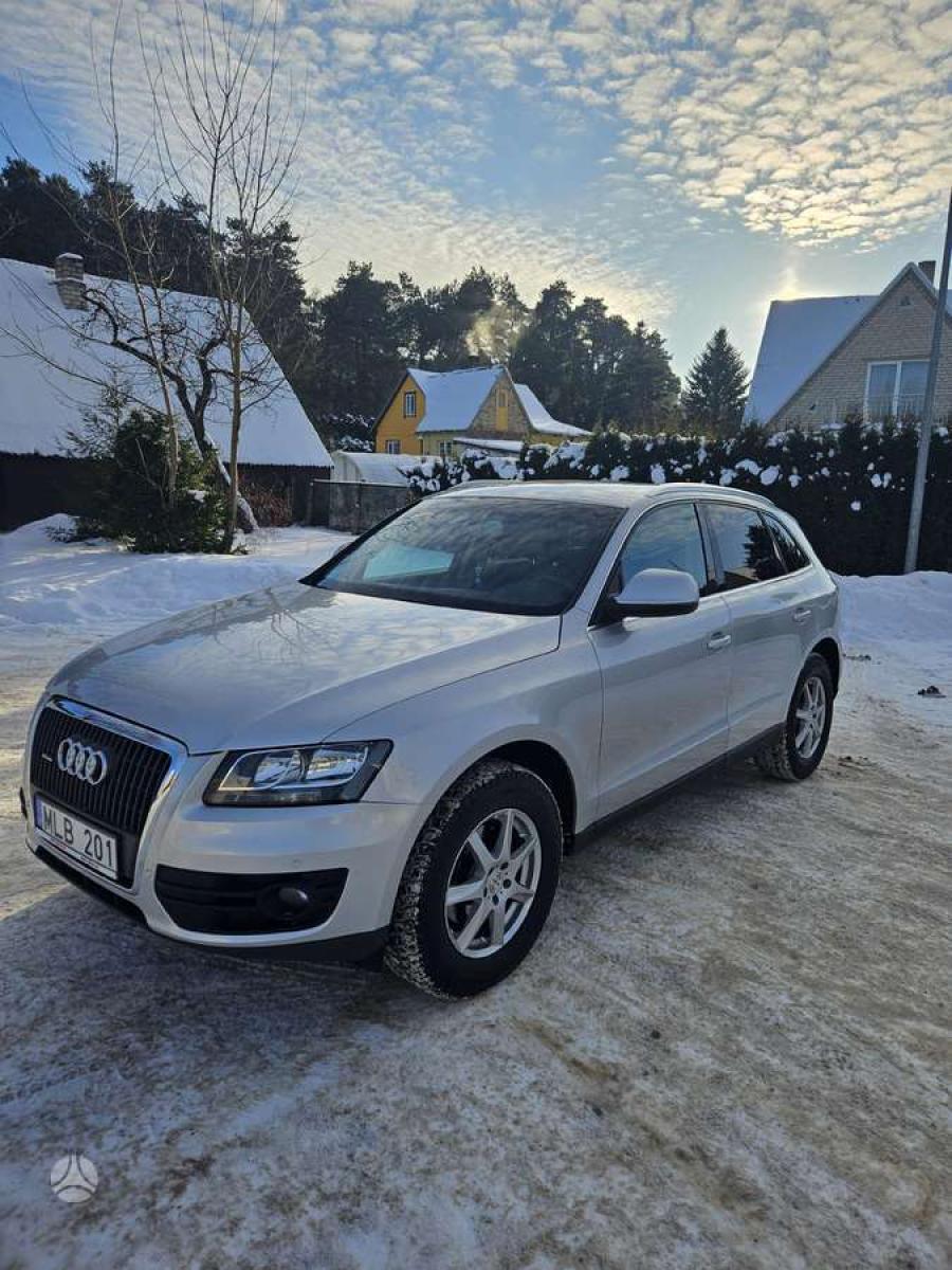 Grey Audi Q5 2009 in Anyksciai, with an engine capacity of 1.98 L and mileage of 176 thousand km for 8300 €, photo 1 on AUTOMOTO.COM.LV