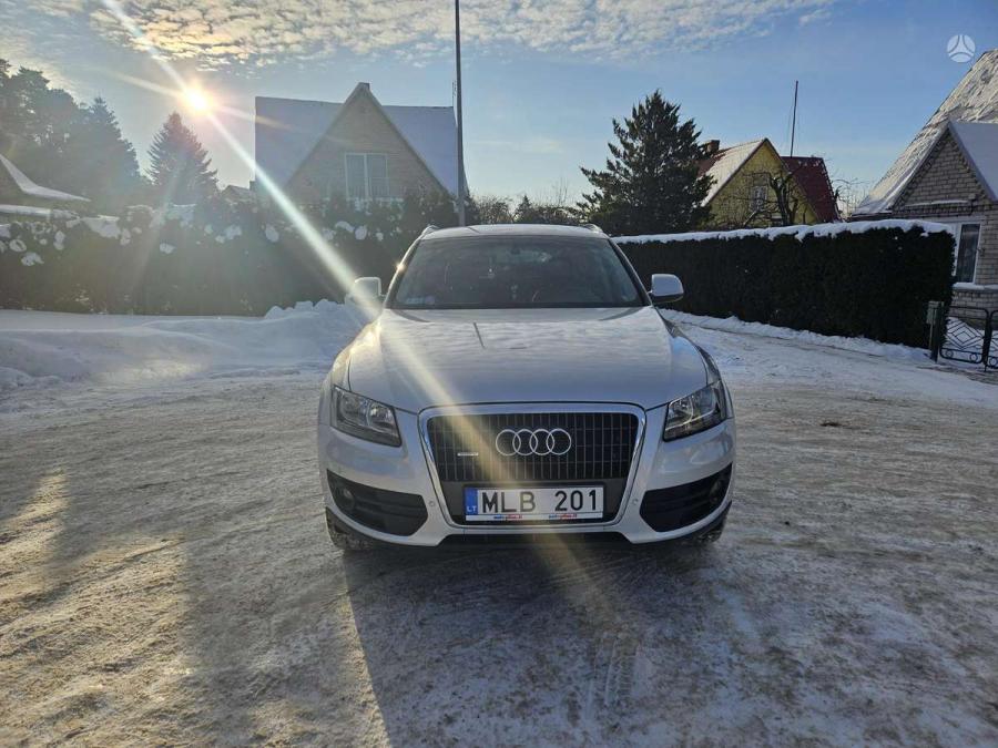 Grey Audi Q5 2009 in Anyksciai, with an engine capacity of 1.98 L and mileage of 176 thousand km for 8300 €, photo 5 on AUTOMOTO.COM.LV