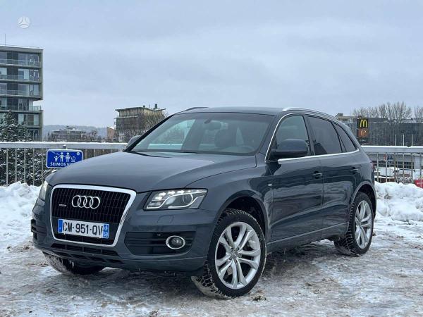 Grey Audi Q5 2009 in Vilnius, with an engine capacity of 2.97 L and mileage of 296 thousand km for 8350 €, photo 1 on AUTOMOTO.COM.LV