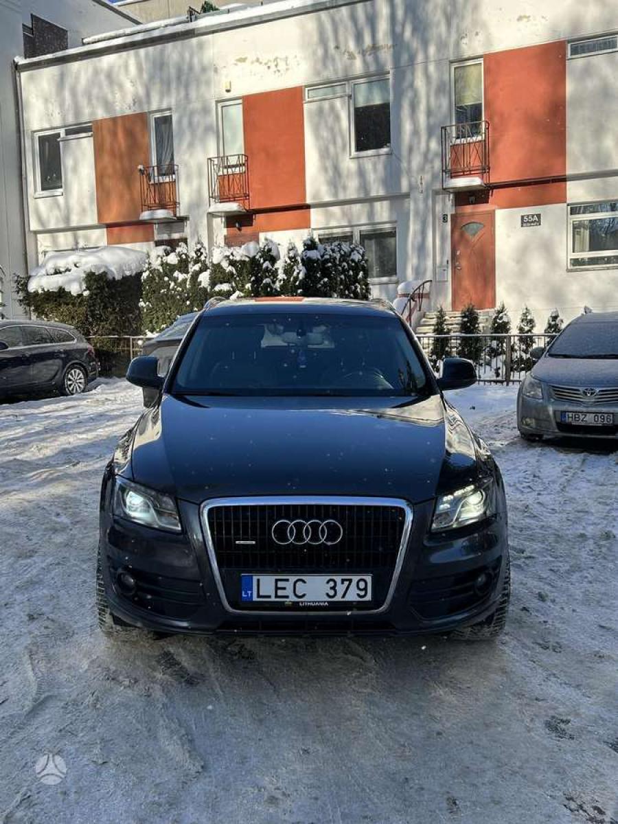 Grey Audi Q5 2009 in Vilnius, with an engine capacity of 2.97 L and mileage of 346 thousand km for 6800 €, photo 2 on AUTOMOTO.COM.LV