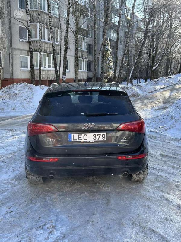 Pelēks Audi Q5 2009 Viļņa, ar dzinēja tilpumu 2.97 L un nobraukumu 346 tūkst. km par 6800 €, foto 6 vietnē AUTOMOTO.COM.LV