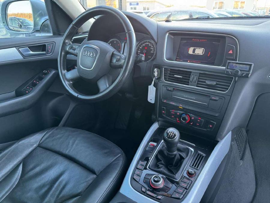Pelēks Audi Q5 2009 Viļņa, ar dzinēja tilpumu 2.00 L un nobraukumu 239 tūkst. km par 7950 €, foto 10 vietnē AUTOMOTO.COM.LV