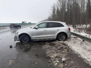 Серый Ауди Ку 5 2009 в Мариямполе, объемом двигателя 2.97 л и пробегом 400 тыс. км за 4000 €, фото  на AUTOMOTO.COM.LV
