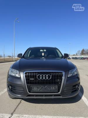 Grey Audi Q5 2009 in Siauliai, with an engine capacity of 3.00 L and mileage of 315 thousand km for 7400 €, photo 2 on AUTOMOTO.COM.LV