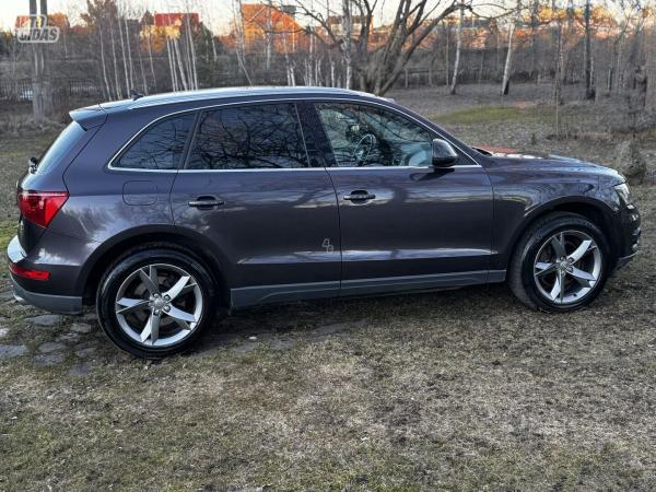 Pelēks Audi Q5 2009 Šauļi, ar dzinēja tilpumu 3.00 L un nobraukumu 390 tūkst. km par 6700 €, foto 2 vietnē AUTOMOTO.COM.LV