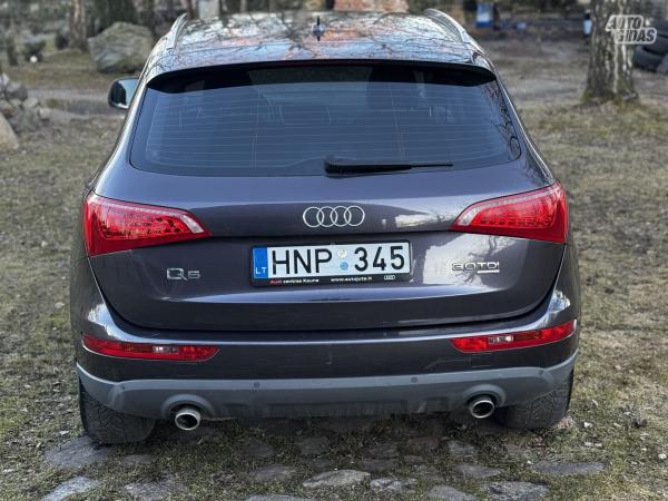 Pelēks Audi Q5 2009 Šauļi, ar dzinēja tilpumu 3.00 L un nobraukumu 390 tūkst. km par 6700 €, foto 4 vietnē AUTOMOTO.COM.LV