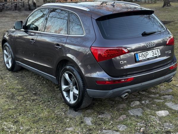 Pelēks Audi Q5 2009 Šauļi, ar dzinēja tilpumu 3.00 L un nobraukumu 390 tūkst. km par 6700 €, foto 5 vietnē AUTOMOTO.COM.LV