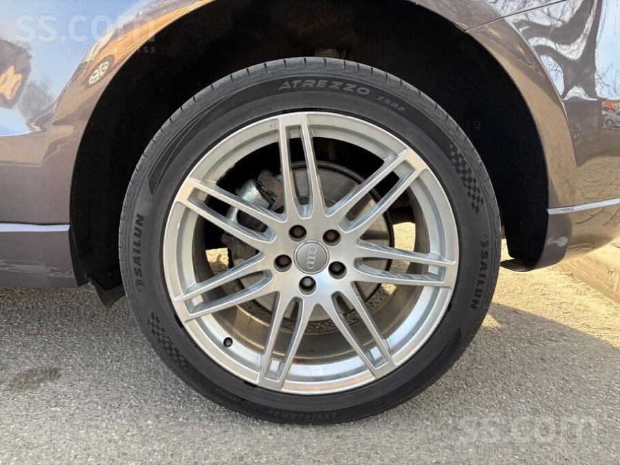 Grey Audi Q5 2009 in Riga, with an engine capacity of 3.00 L and mileage of 324 thousand km for 9500 €, photo 22 on AUTOMOTO.COM.LV