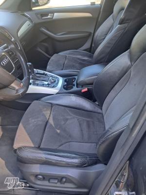 Grey Audi Q5 2009 in Vilnius, with an engine capacity of 3.00 L and mileage of 307 thousand km for 7750 €, photo 8 on AUTOMOTO.COM.LV