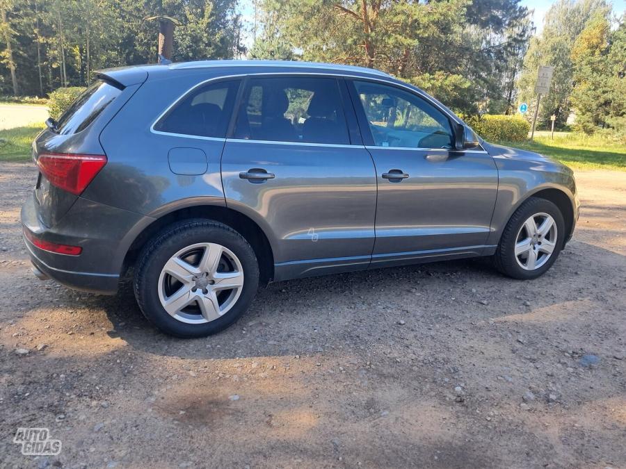 Grey Audi Q5 2009 in Vilnius, with an engine capacity of 3.00 L and mileage of 307 thousand km for 7750 €, photo 14 on AUTOMOTO.COM.LV