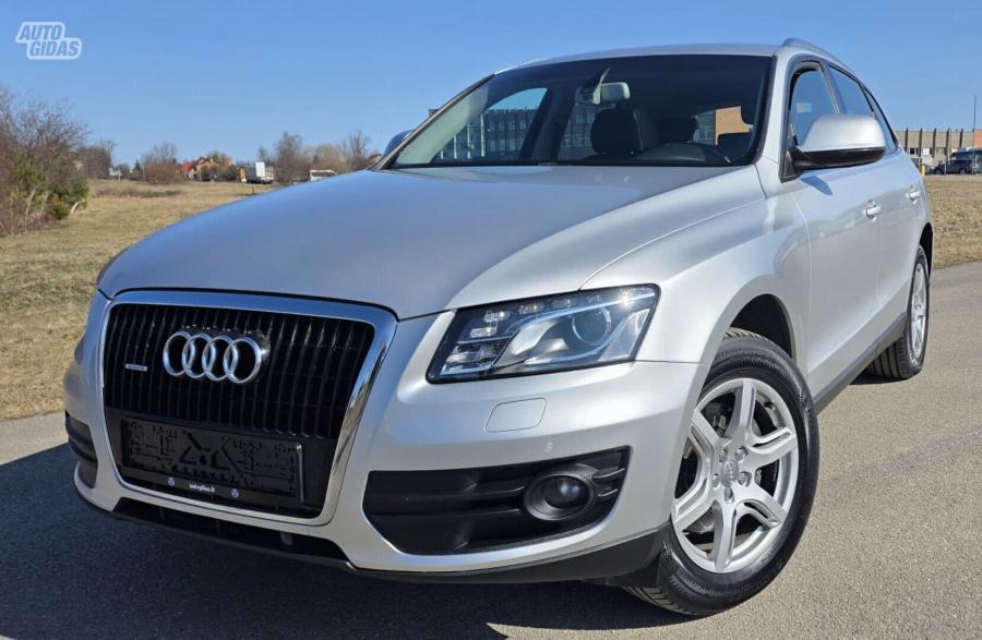 Pelēks Audi Q5 2009 Šauļi, ar dzinēja tilpumu 3.00 L un nobraukumu 280 tūkst. km par 7950 €, foto 1 vietnē AUTOMOTO.COM.LV