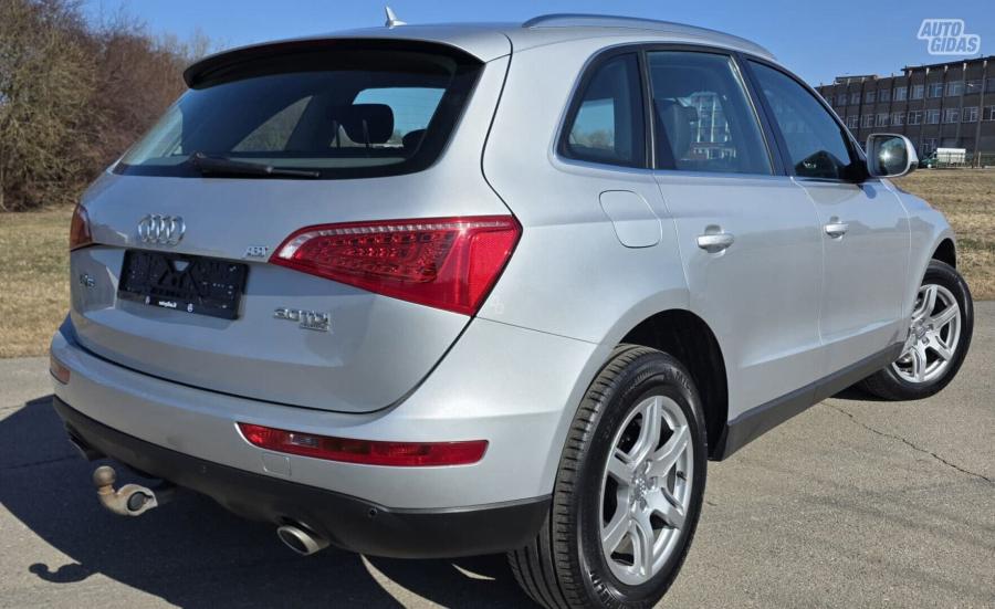 Pelēks Audi Q5 2009 Šauļi, ar dzinēja tilpumu 3.00 L un nobraukumu 280 tūkst. km par 7950 €, foto 7 vietnē AUTOMOTO.COM.LV
