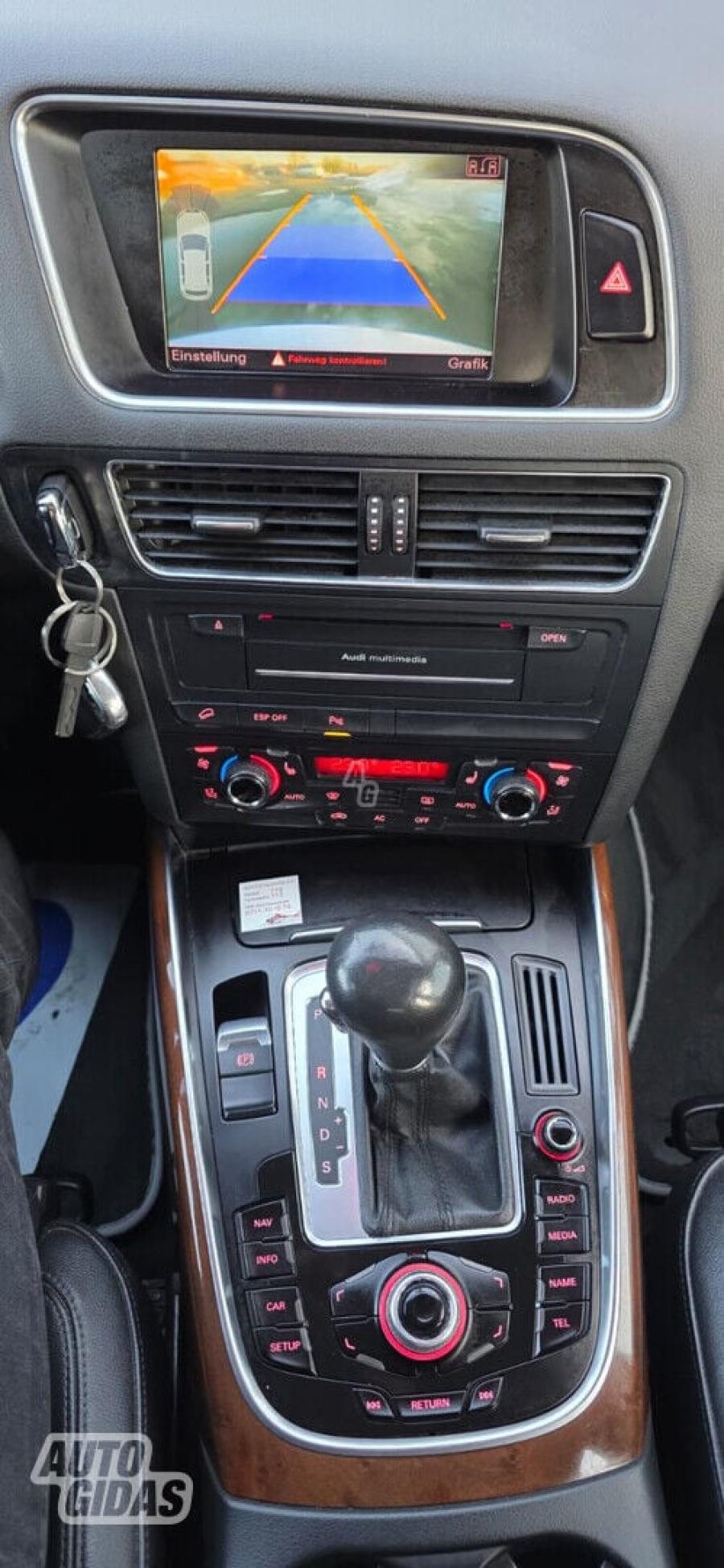 Pelēks Audi Q5 2009 Šauļi, ar dzinēja tilpumu 3.00 L un nobraukumu 280 tūkst. km par 7950 €, foto 15 vietnē AUTOMOTO.COM.LV