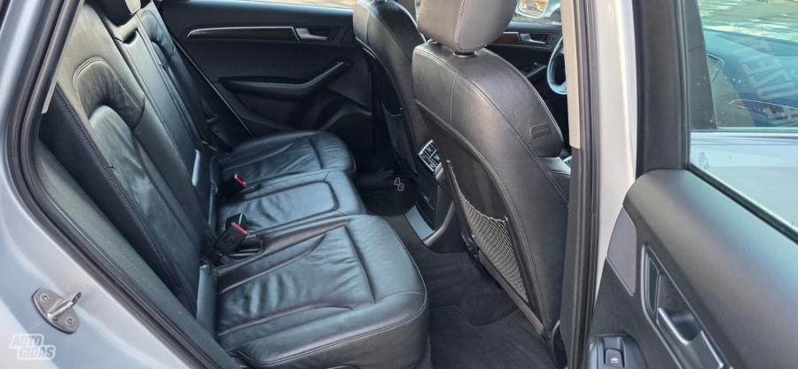 Pelēks Audi Q5 2009 Šauļi, ar dzinēja tilpumu 3.00 L un nobraukumu 280 tūkst. km par 7950 €, foto 20 vietnē AUTOMOTO.COM.LV