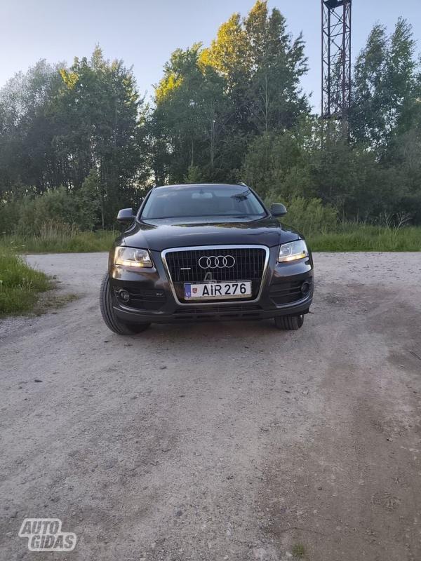 Grey Audi Q5 2009 in Naujoji Akmene, with an engine capacity of 3.00 L and mileage of 319 thousand km for 7000 €, photo 6 on AUTOMOTO.COM.LV