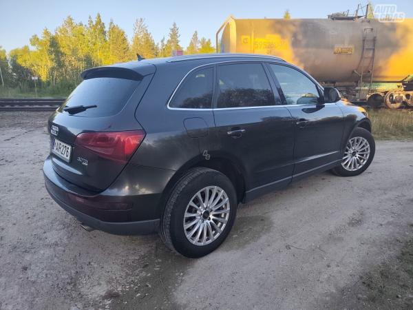 Grey Audi Q5 2009 in Naujoji Akmene, with an engine capacity of 3.00 L and mileage of 319 thousand km for 7000 €, photo 7 on AUTOMOTO.COM.LV