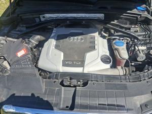 Grey Audi Q5 2009 in Prienai, with an engine capacity of 3.00 L and mileage of 313 thousand km for 6160 €, photo 21 on AUTOMOTO.COM.LV