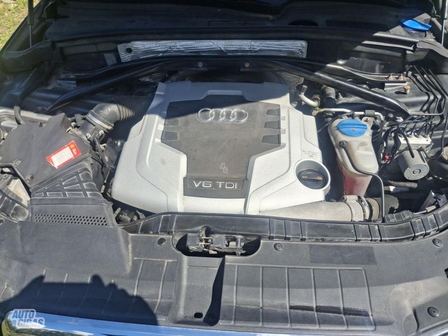 Grey Audi Q5 2009 in Prienai, with an engine capacity of 3.00 L and mileage of 313 thousand km for 6160 €, photo 21 on AUTOMOTO.COM.LV