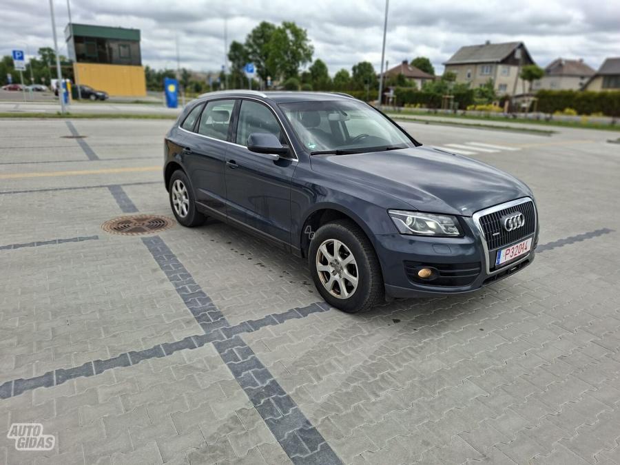 Pelēks Audi Q5 2009 Kauņa, ar dzinēja tilpumu 2.00 L un nobraukumu 277 tūkst. km par 8800 €, foto 10 vietnē AUTOMOTO.COM.LV