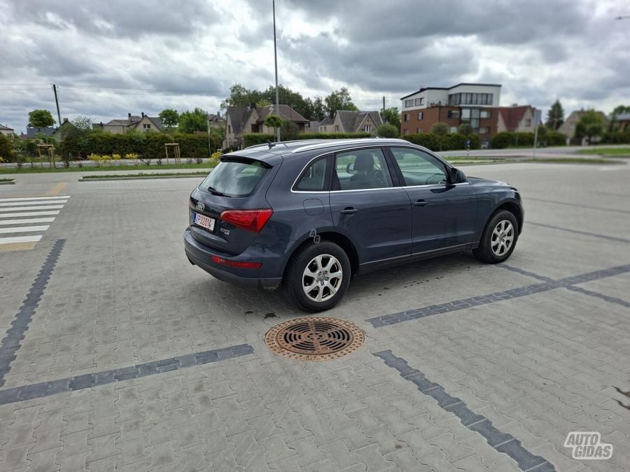 Pelēks Audi Q5 2009 Kauņa, ar dzinēja tilpumu 2.00 L un nobraukumu 277 tūkst. km par 8800 €, foto 15 vietnē AUTOMOTO.COM.LV