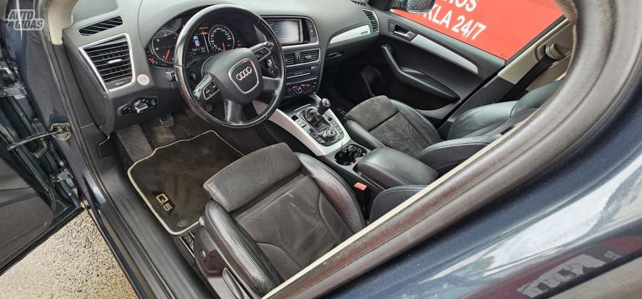 Pelēks Audi Q5 2009 Kauņa, ar dzinēja tilpumu 2.00 L un nobraukumu 277 tūkst. km par 8800 €, foto 33 vietnē AUTOMOTO.COM.LV