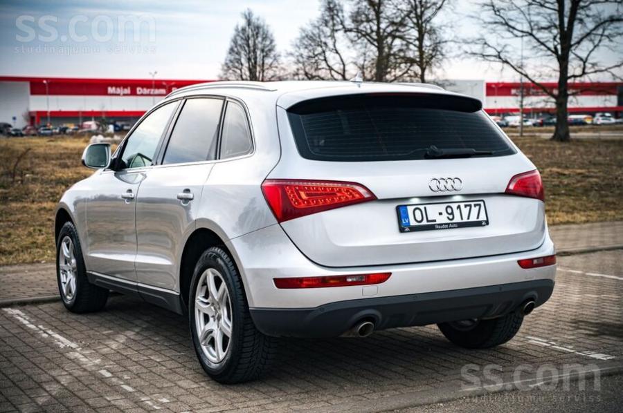 Grey Audi Q5 2009 in Riga, with an engine capacity of 3.00 L and mileage of 0 thousand km for 7990 €, photo 7 on AUTOMOTO.COM.LV