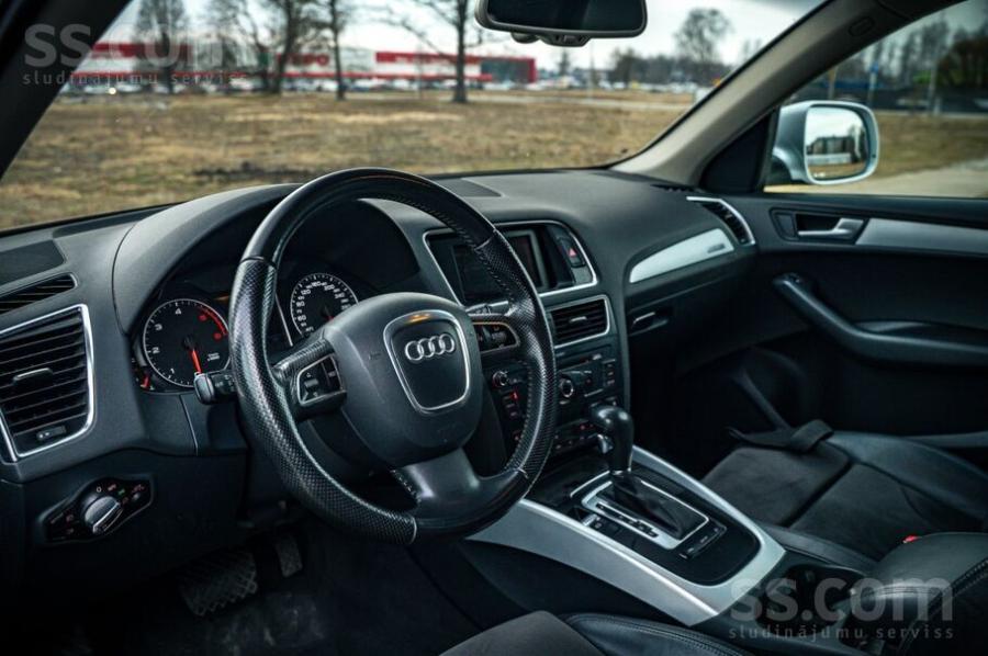 Grey Audi Q5 2009 in Riga, with an engine capacity of 3.00 L and mileage of 0 thousand km for 7990 €, photo 10 on AUTOMOTO.COM.LV