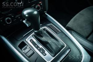 Grey Audi Q5 2009 in Riga, with an engine capacity of 3.00 L and mileage of 0 thousand km for 7990 €, photo 11 on AUTOMOTO.COM.LV