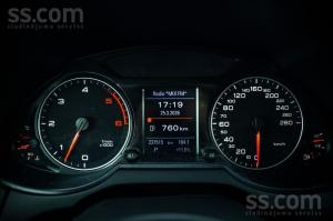 Grey Audi Q5 2009 in Riga, with an engine capacity of 3.00 L and mileage of 0 thousand km for 7990 €, photo 12 on AUTOMOTO.COM.LV
