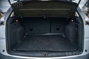 Grey Audi Q5 2009 in Riga, with an engine capacity of 3.00 L and mileage of 0 thousand km for 7990 €, photo 13 on AUTOMOTO.COM.LV