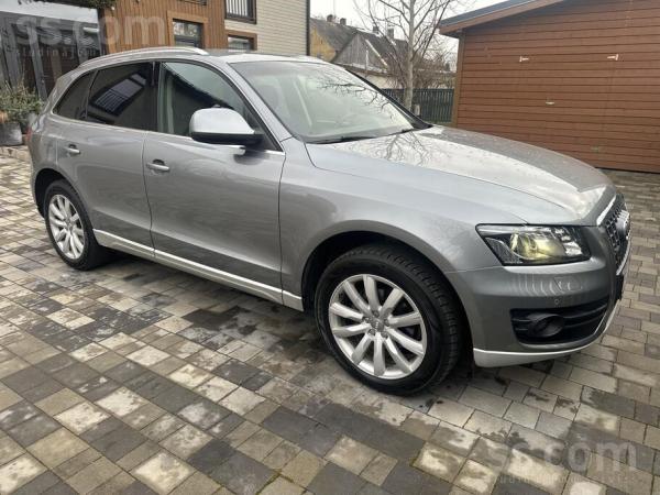 Grey Audi Q5 2009 in Tukums, with an engine capacity of 2.00 L and mileage of 0 thousand km for 8900 €, photo 1 on AUTOMOTO.COM.LV