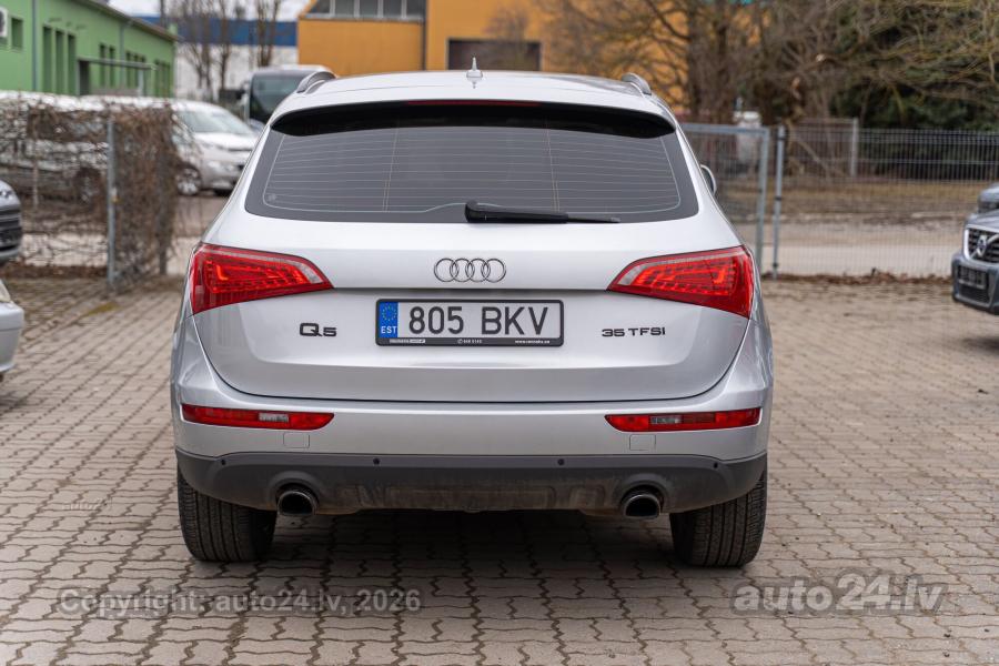 Pelēks Audi Q5 2009 Tallina, ar dzinēja tilpumu 2.00 L un nobraukumu 202 tūkst. km par 9900 €, foto 7 vietnē AUTOMOTO.COM.LV