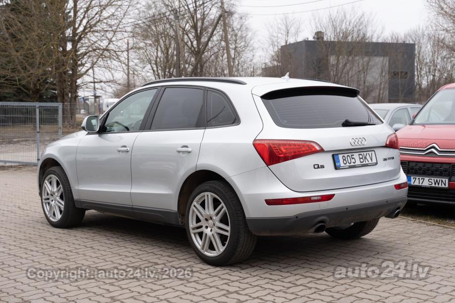 Pelēks Audi Q5 2009 Tallina, ar dzinēja tilpumu 2.00 L un nobraukumu 202 tūkst. km par 9900 €, foto 8 vietnē AUTOMOTO.COM.LV