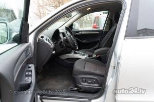 Pelēks Audi Q5 2009 Tallina, ar dzinēja tilpumu 2.00 L un nobraukumu 202 tūkst. km par 9900 €, foto 29 vietnē AUTOMOTO.COM.LV